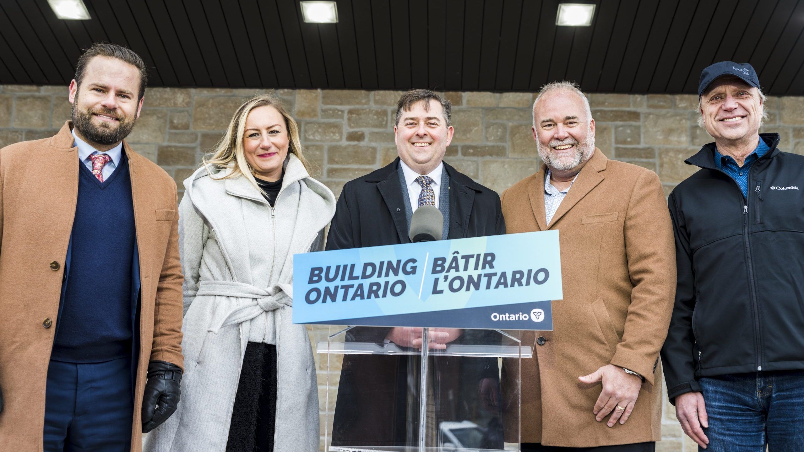 Province teams with Hydro One to bring high-speed Internet to Brighton ...