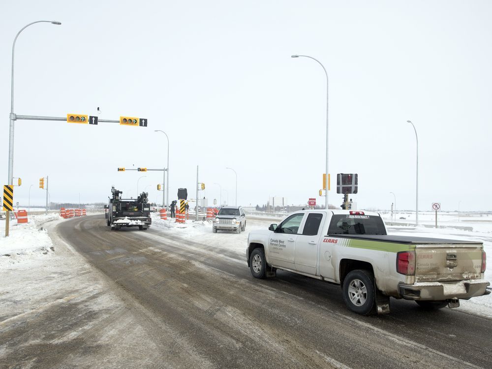 Pilot Butte overpass now open to traffic | Regina Leader Post