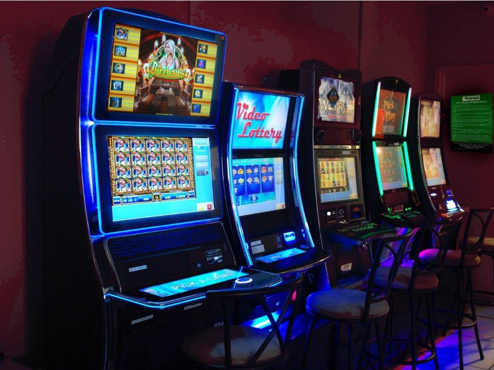 Moose Jaw woman wins $1.2 million from VLT | Regina Leader Post