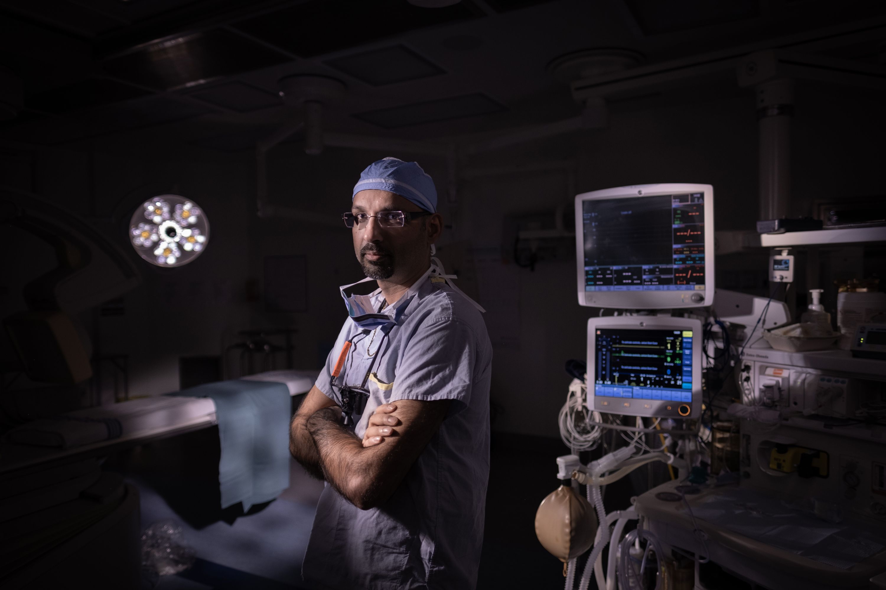 Advertisment: Inspired Neurosurgeon helping patients across Canada ...