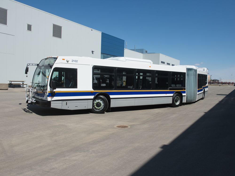 City of Regina rolling out articulated buses | Regina Leader Post