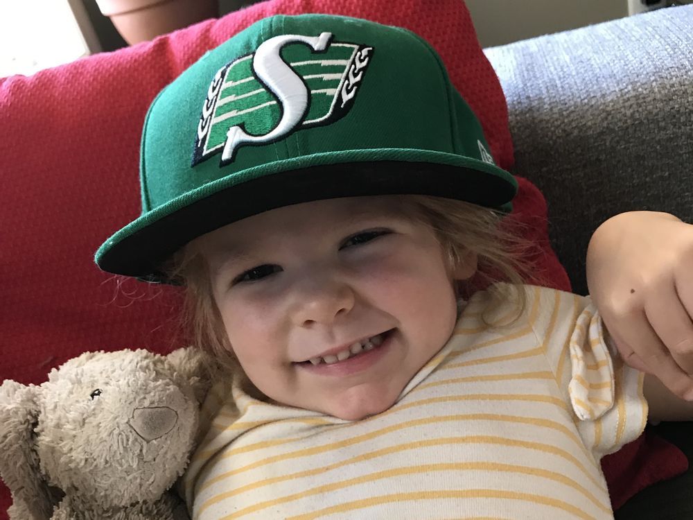 Saskatchewan Roughriders fans feel right at home at McMahon Stadium ...