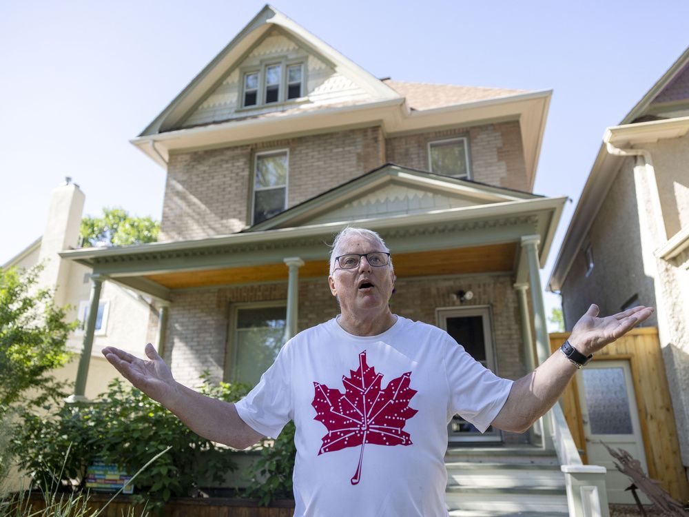 'When it's that close': Lightning strike sparks fire in Regina home ...