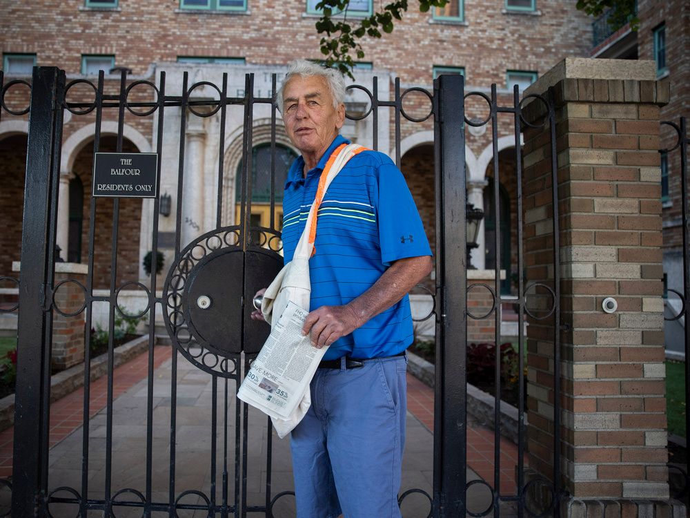 'One more time': At 74, Rod Merk got to be paperboy on his route again ...