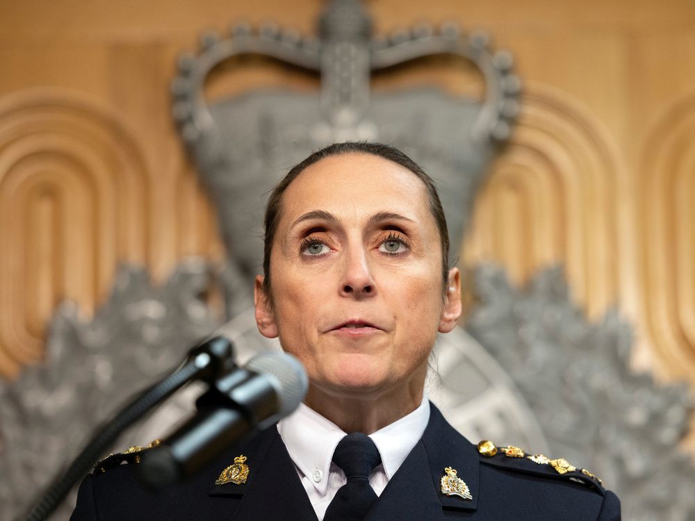 Police had interaction with Damien Sanderson on day before killings ...