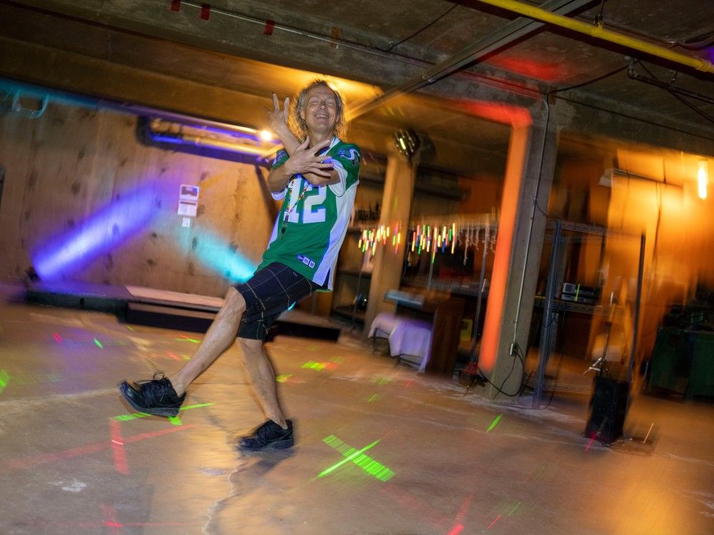 Murray Mandryk: "Dancing Bob" took the hard COVID-19 knocks we all did ...