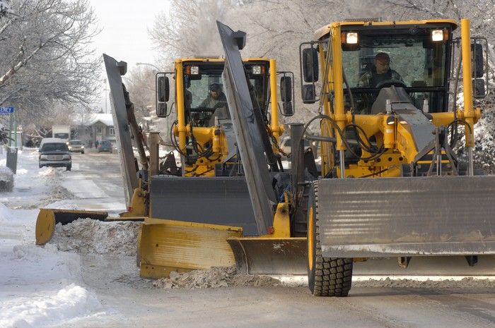 Executive committee reviews supplementary snow plow report | Regina ...