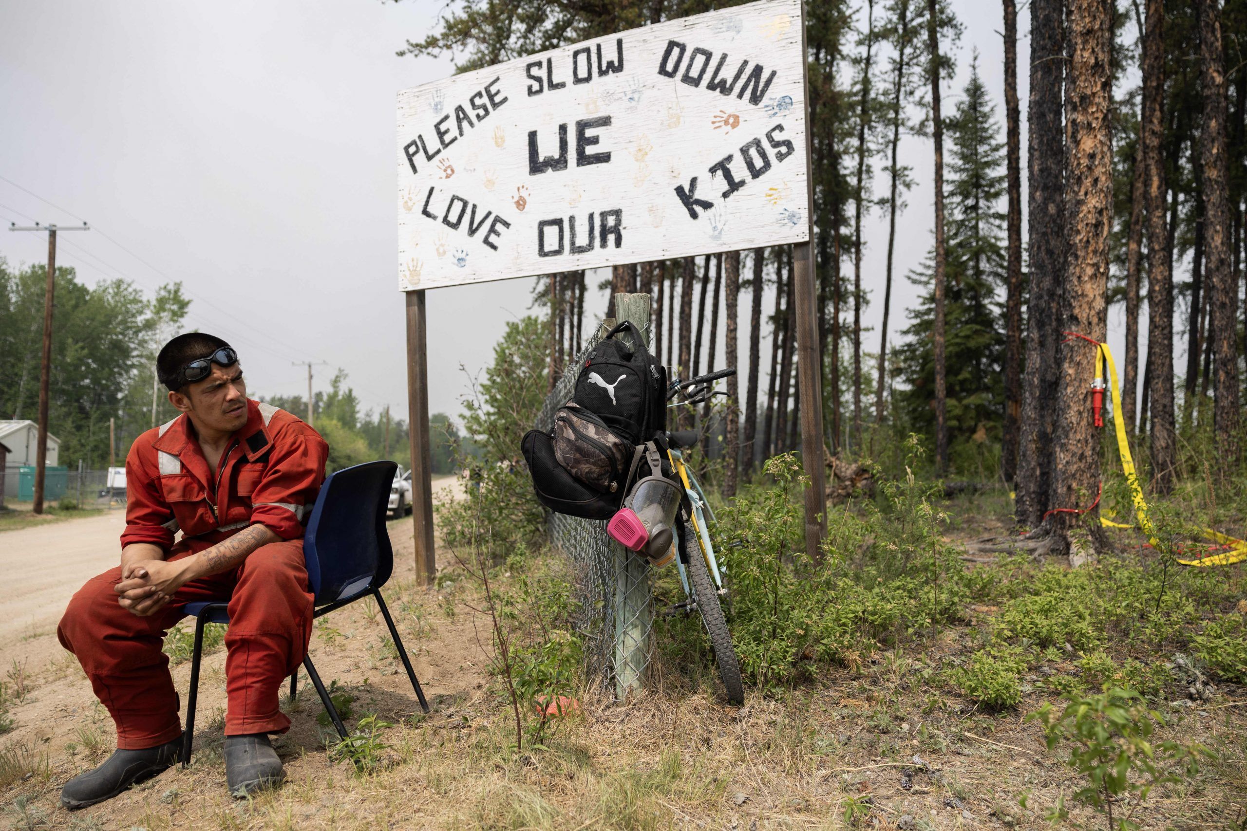 Men of Weyakwin make a stubborn stand against marauding wildfires ...