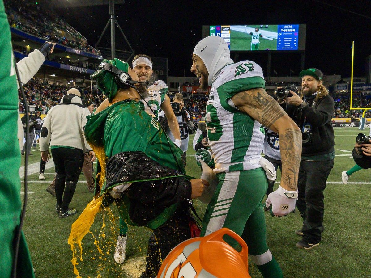 Unveiling banner proves reluctant Riders are reigning Grey Cup champs ...