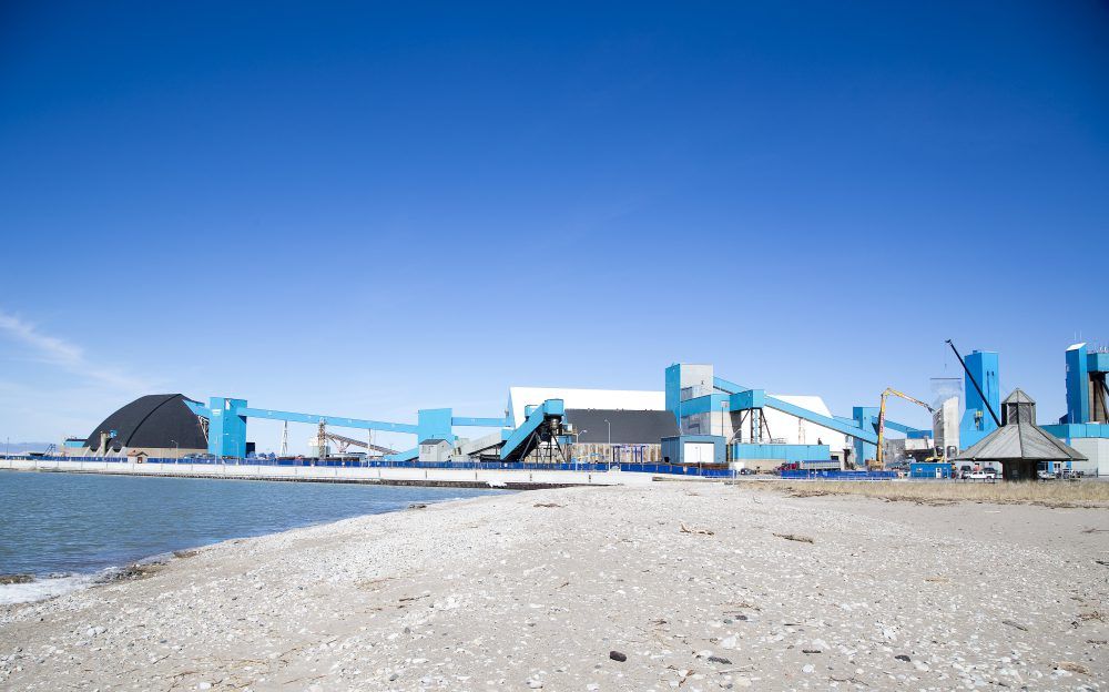 Goderich salt-mine workers hit picket line | London Free Press