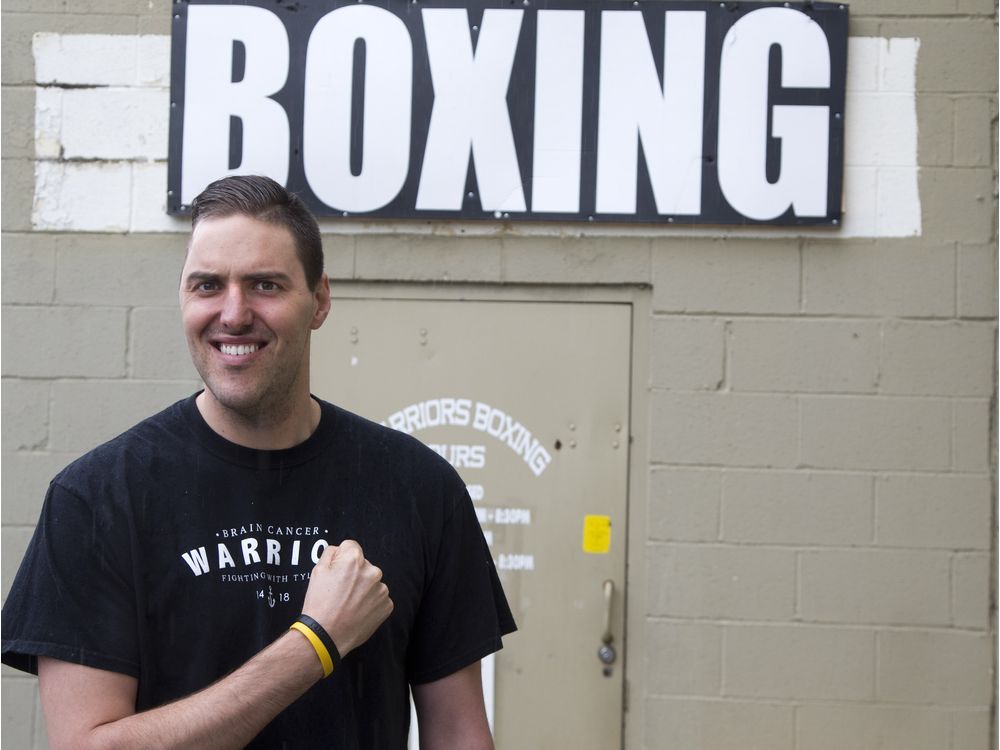 Friends help boxer in fight of his life | London Free Press