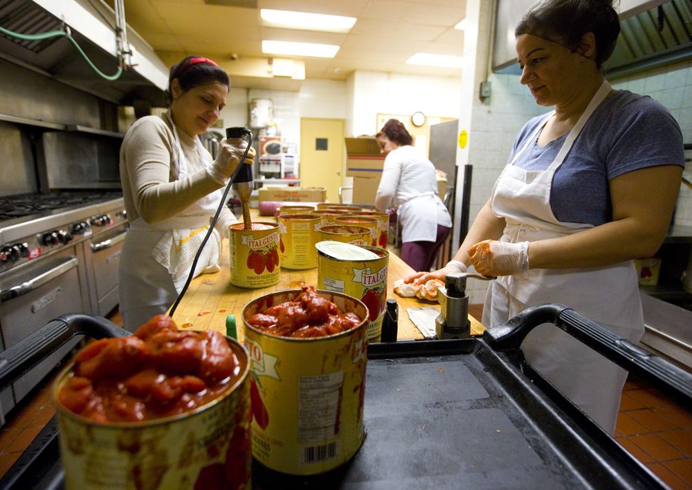 Photos: Marconi Club gets ready for New Year's Eve bash | London Free Press