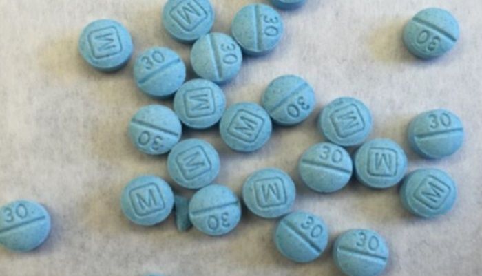 Blue fentanyl causing users to 'drop,' official warns | London Free Press