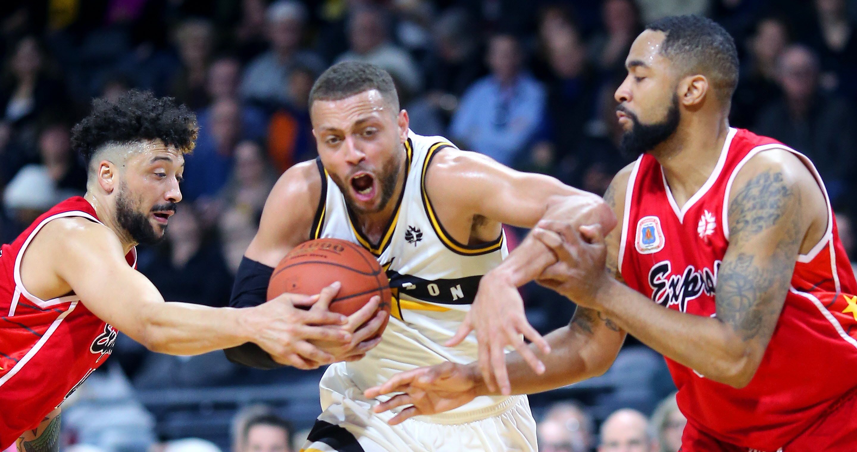 Near-capacity crowd gives meaning to Lightning's last game | London ...