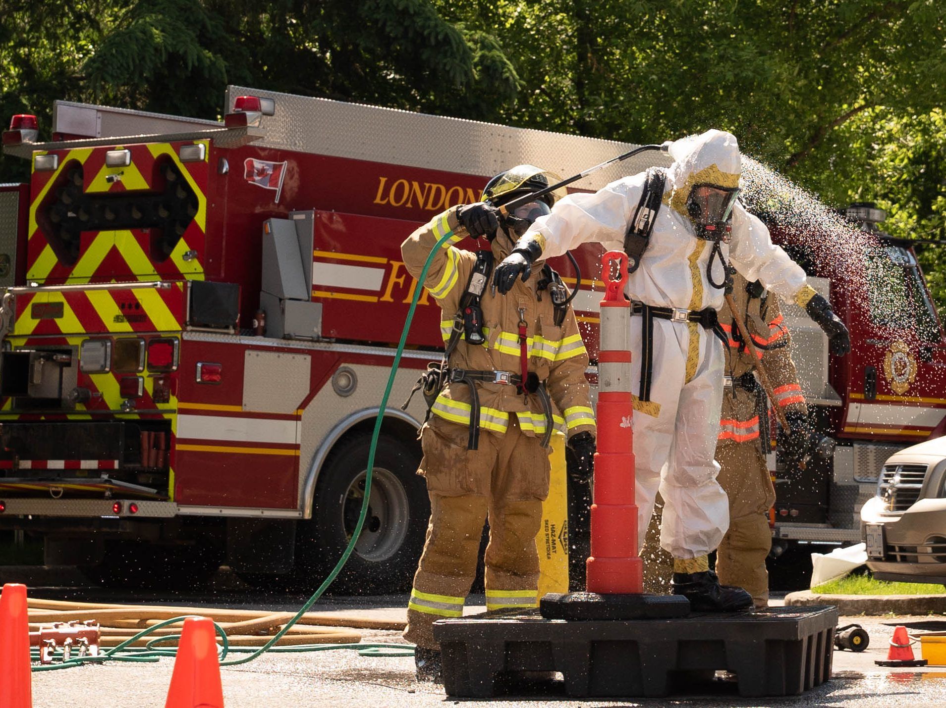 Police, firefighters face decontamination amid suspected drug-lab probe ...
