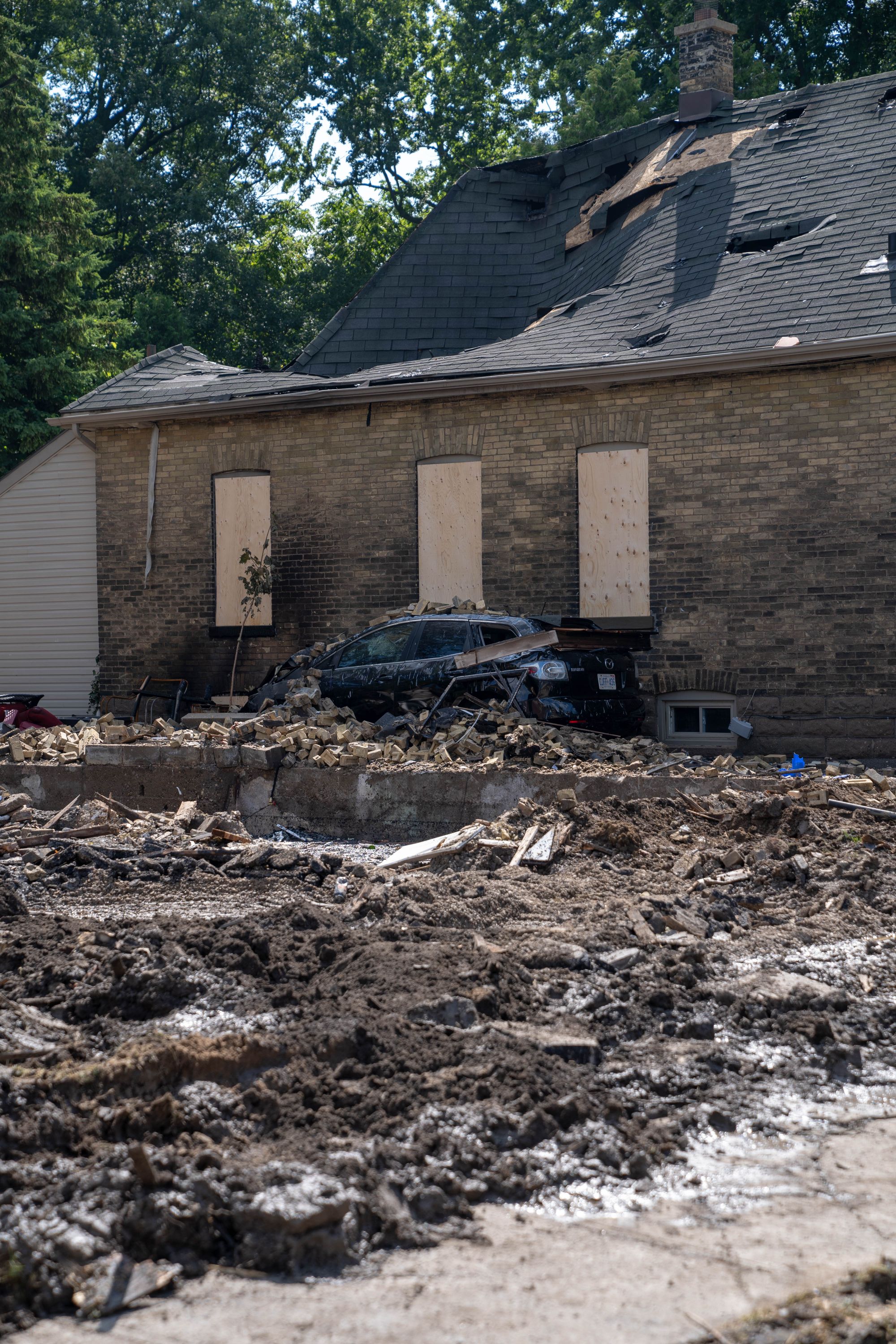 Explosion: Neighbourhood shattered – yet all amazingly alive | London ...