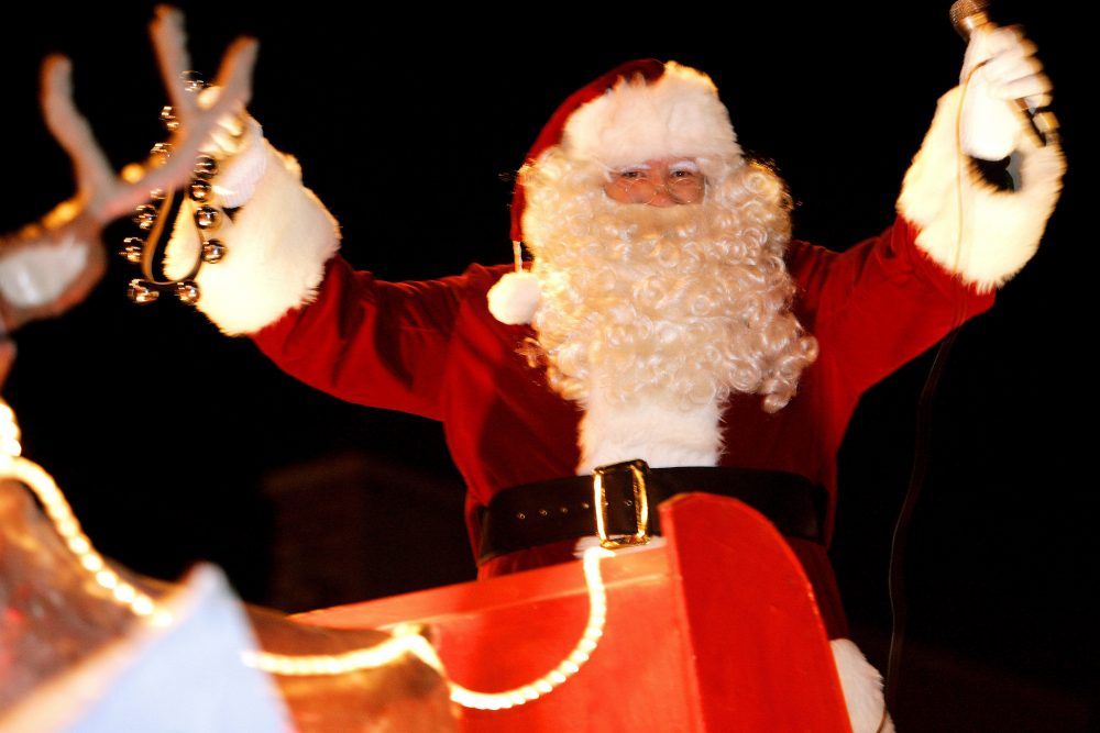 Santa Claus is coming to terms: London parade makes do amid hurdles ...