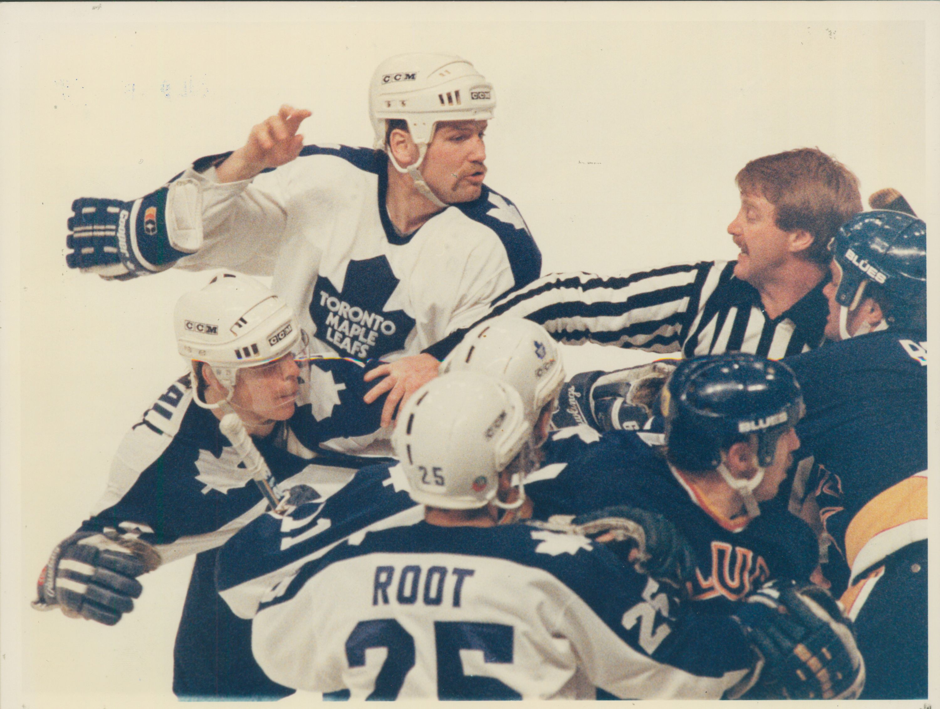 Wendel Clark, Toronto Maple Leafs 'Hound Line' to reunite at London ...