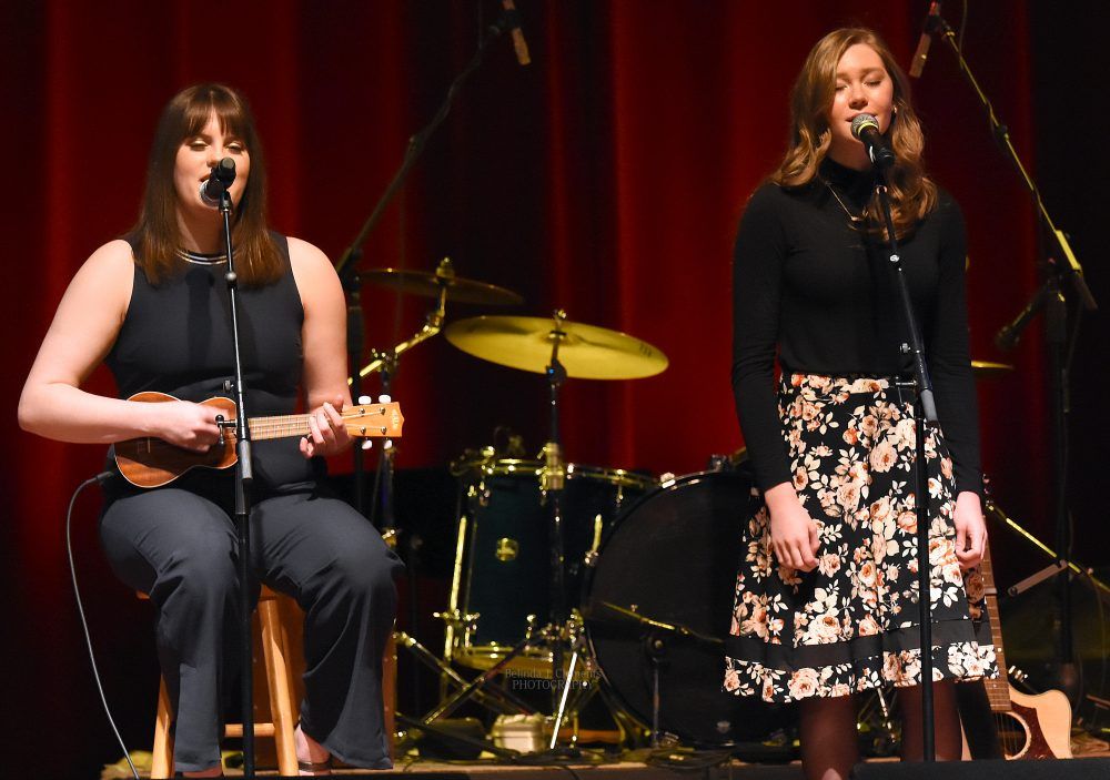 Coming Up Roses duo make first appearance online for artists' relief ...