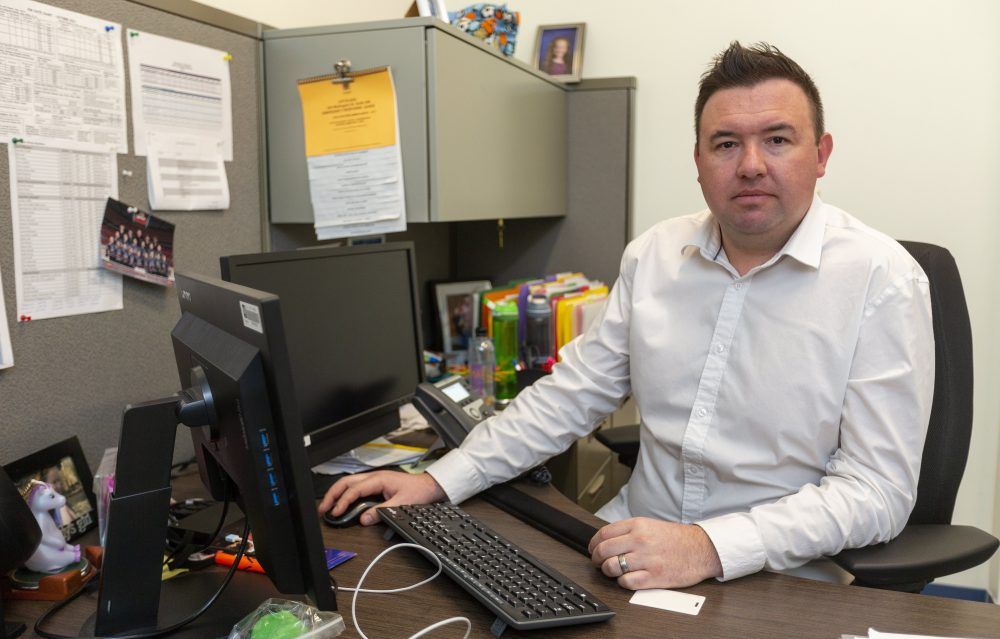 Late cheques, closed offices leave some Ontario Works recipients ...