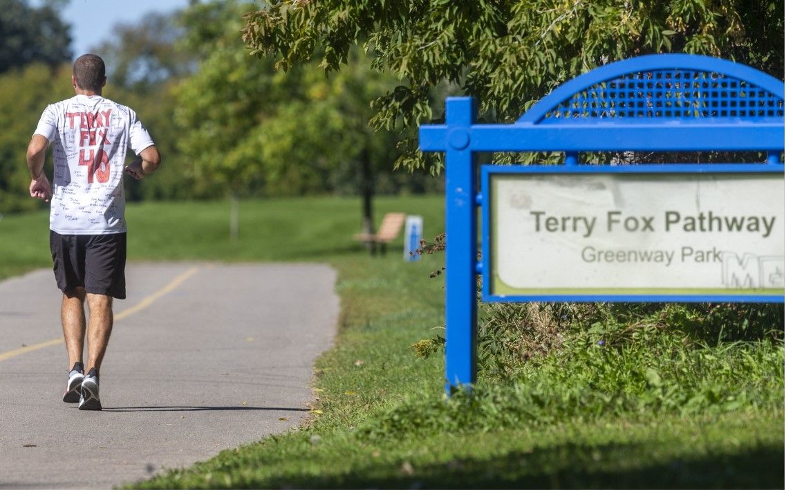 Running in the London footsteps of Terry Fox, on milestone anniversary ...