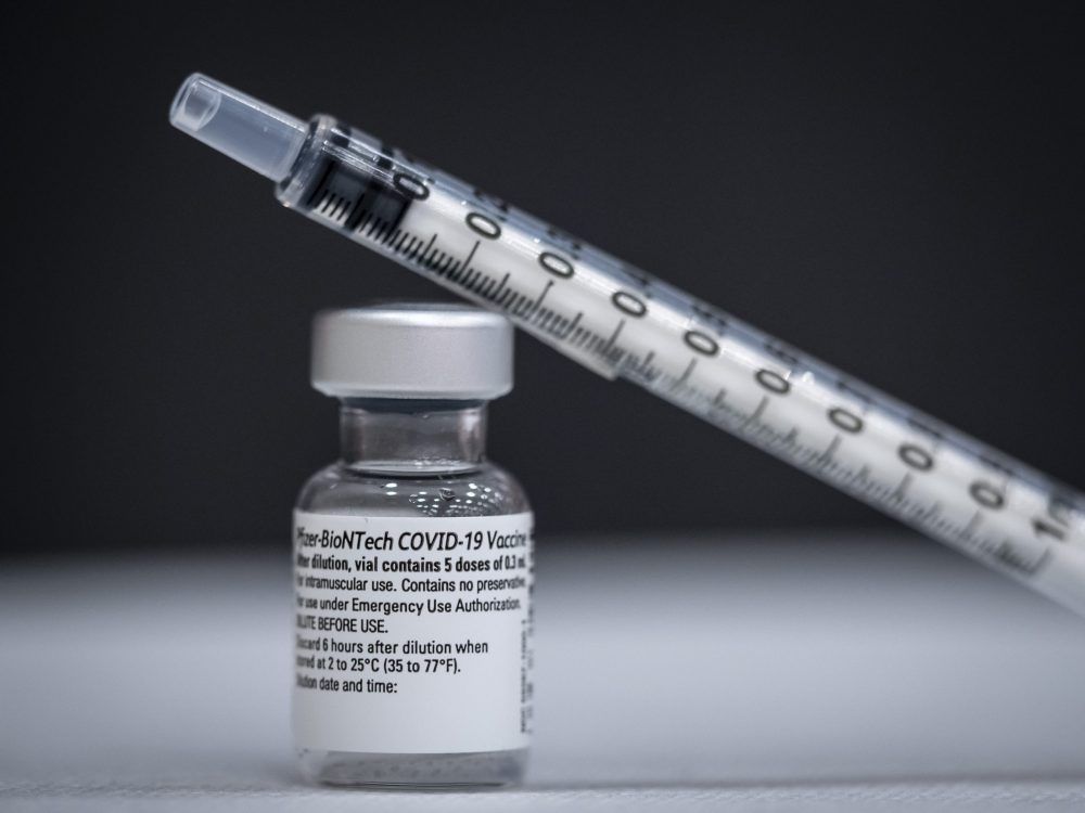 Pfizer vaccine, now easier to move, headed into London long-term care ...