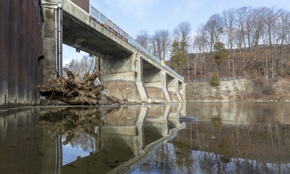 Money may soon flow to decommission long-busted Springbank Dam | London ...
