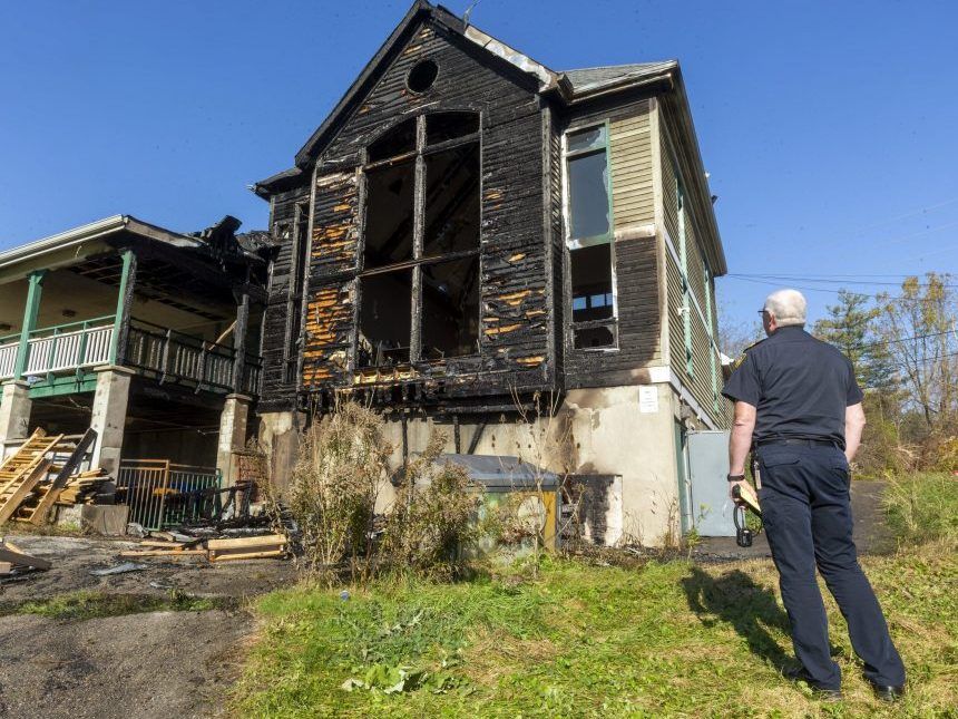 Charge against former city worker in golf course clubhouse fire ...