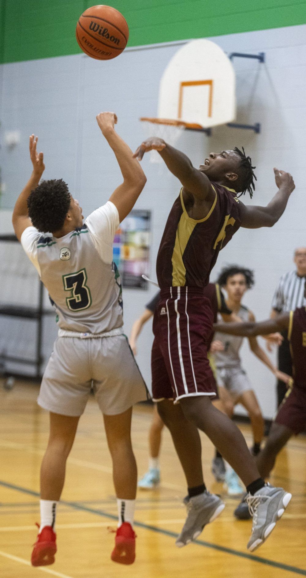 PHOTOS: Laurier vs. Banting, seniors boys basketball | London Free Press