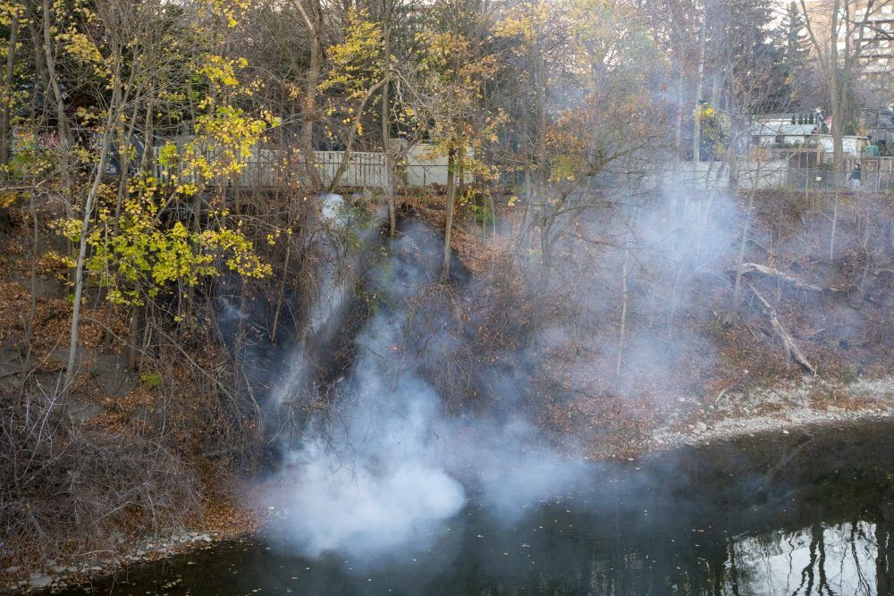 River bank blaze presents 'challenge' to London firefighters | London ...