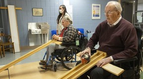 Johnny Cash and watercolours: A day in the life of London's veterans ...