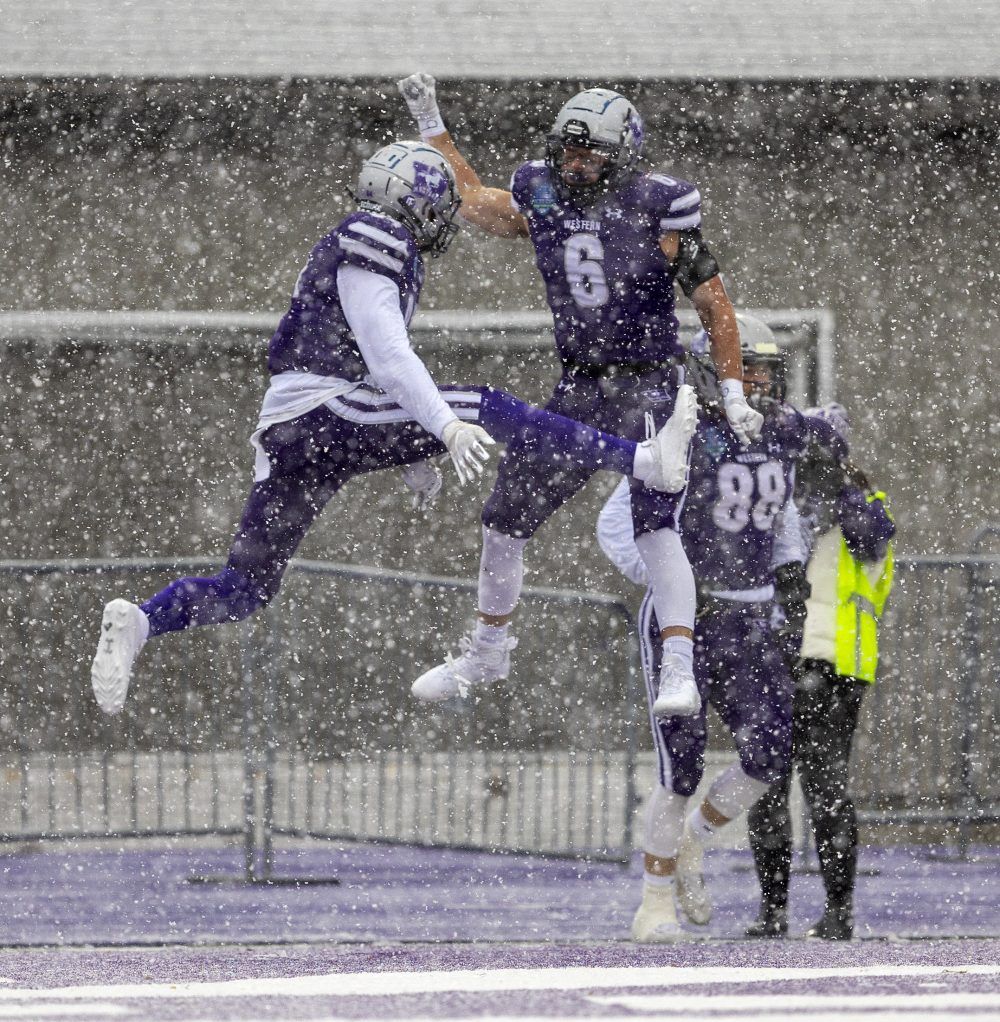 PHOTOS: A remarkable season (so far) for the Western Mustangs | London ...