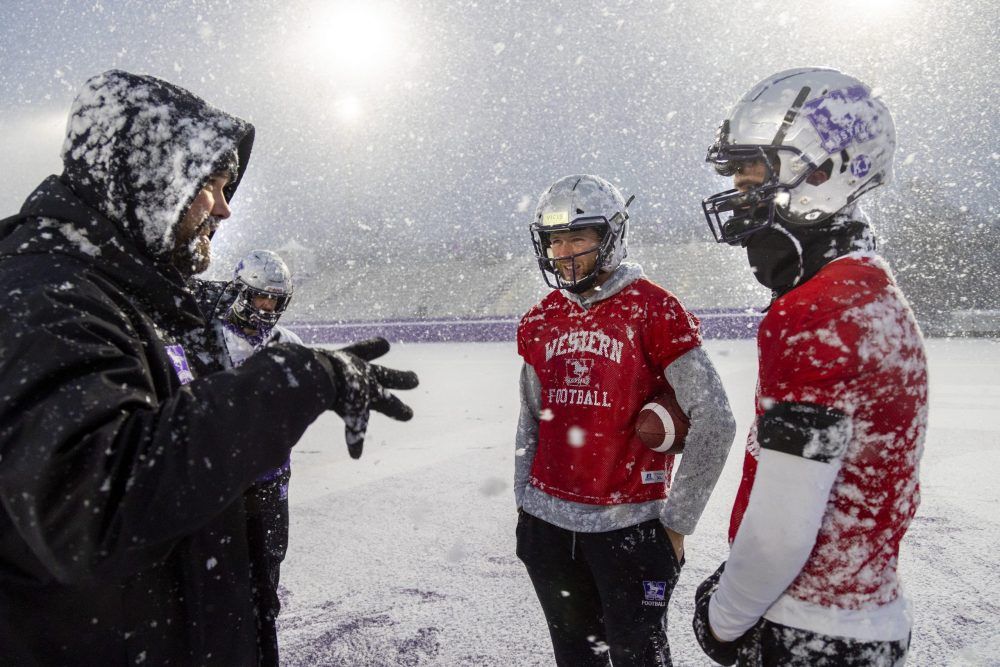 Mitchell Bowl preview: Western Mustangs. Laval. Game of the year ...