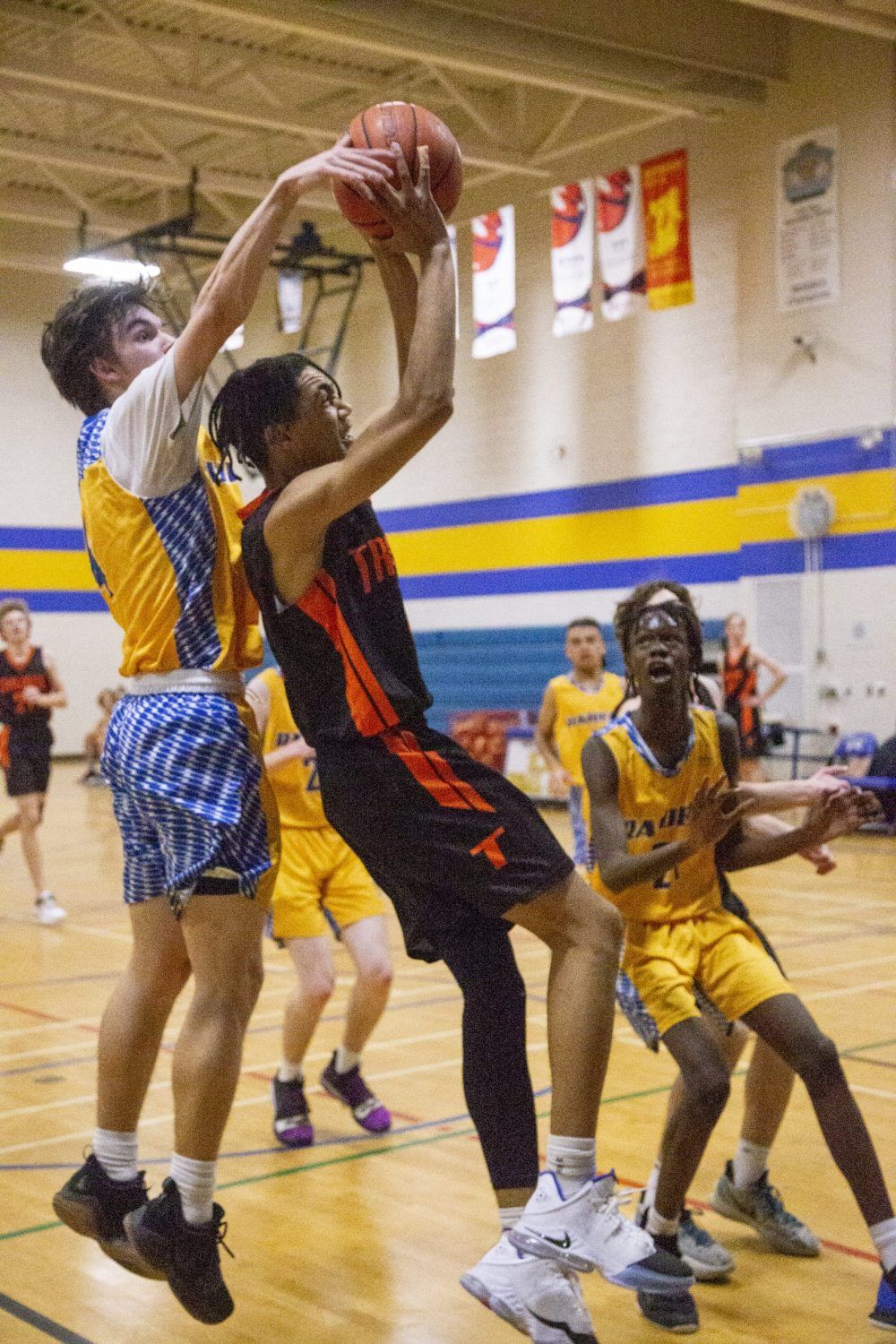 Clarke Road vs Beal: high school boys basketball | London Free Press