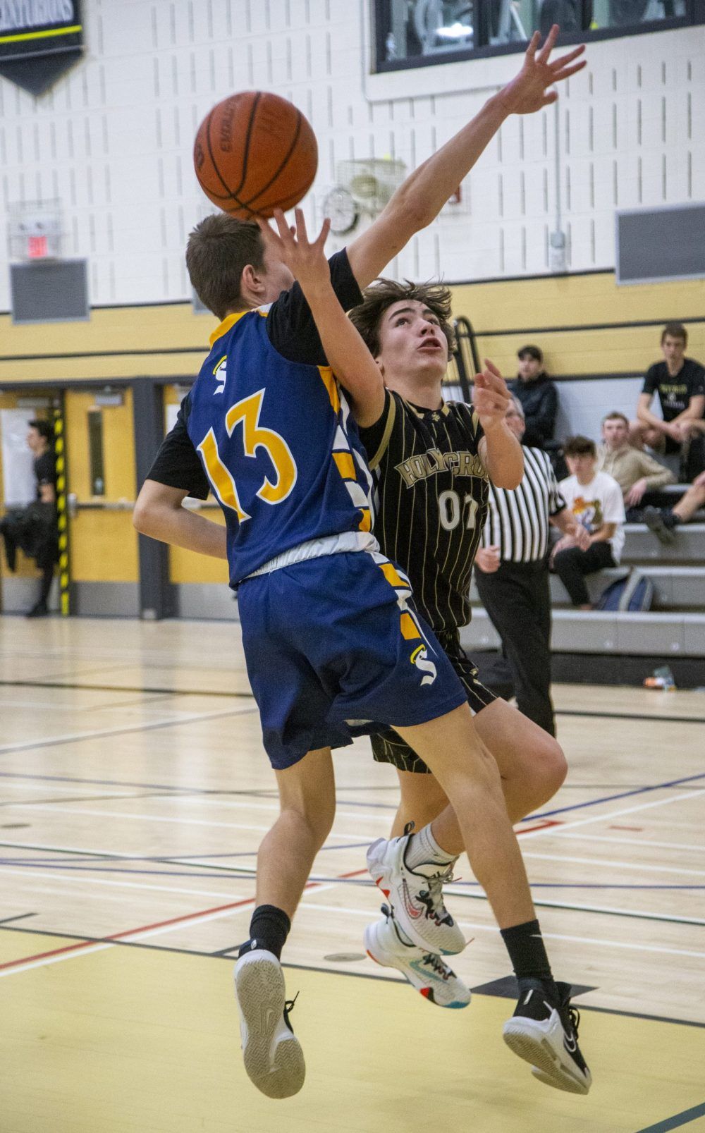 PHOTOS: Strathroy Saints vs Holy Cross Centurions, junior boys ...