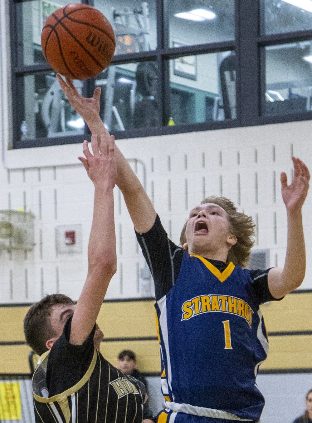 PHOTOS: Strathroy Saints vs Holy Cross Centurions, junior boys ...