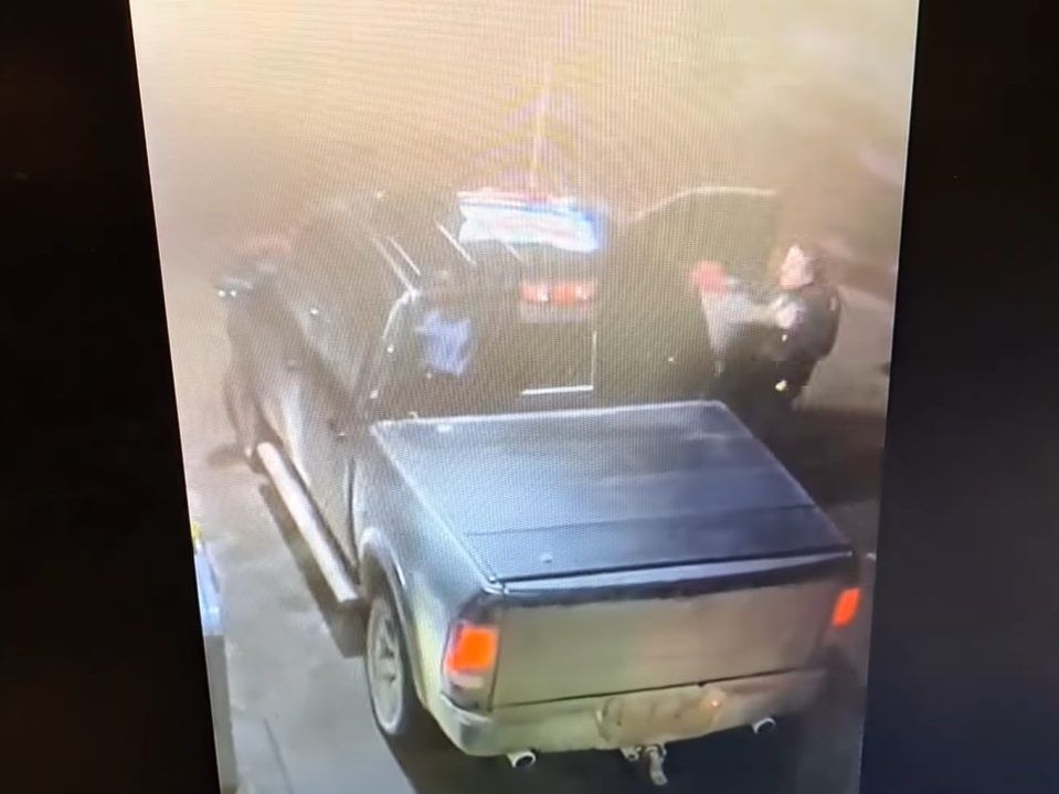 Video Police Officer Dragged Nearly Run Over Amid Stolen Pickup
