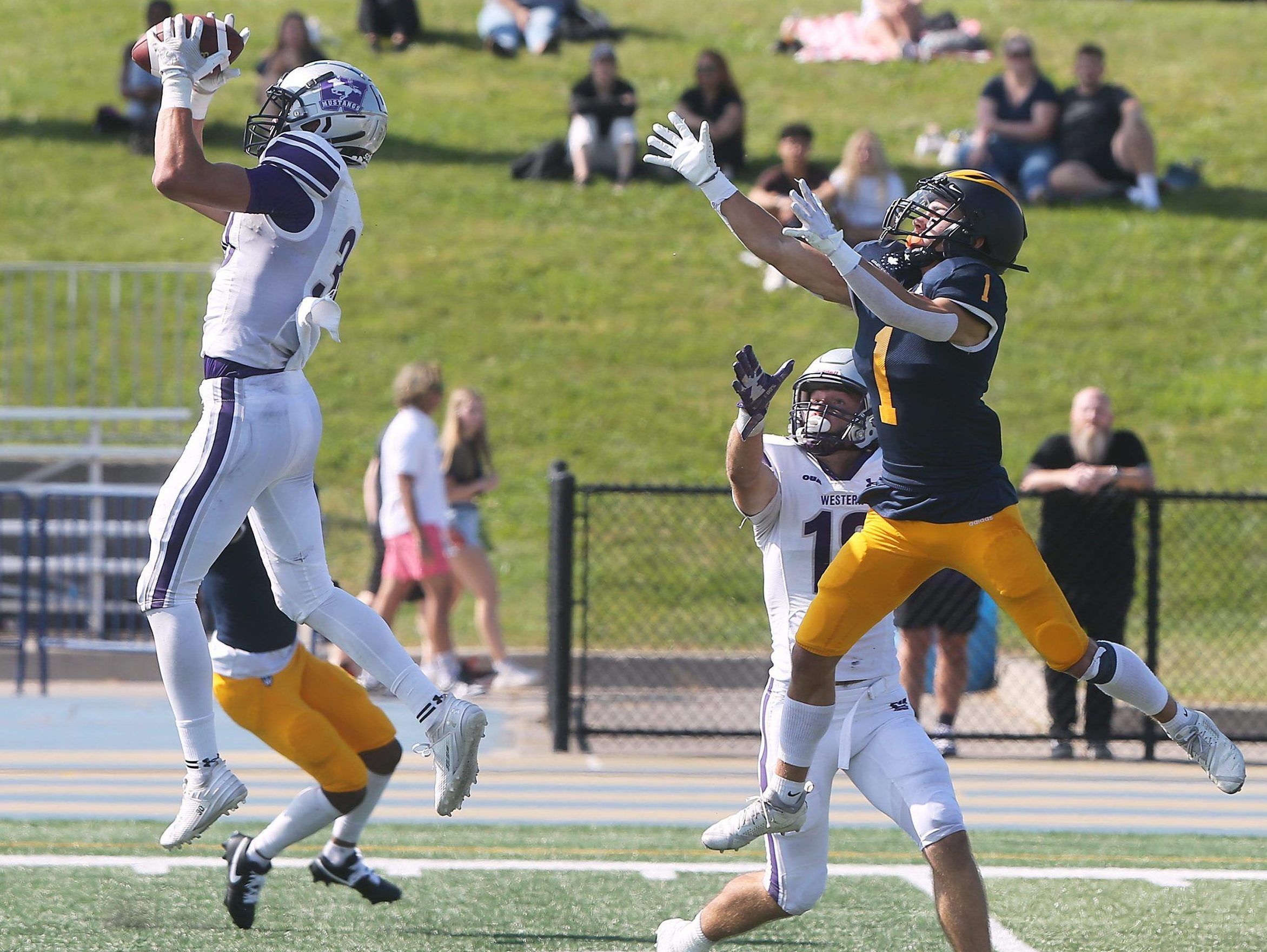 'We had them': Windsor Lancers let game against Western Mustangs slip ...