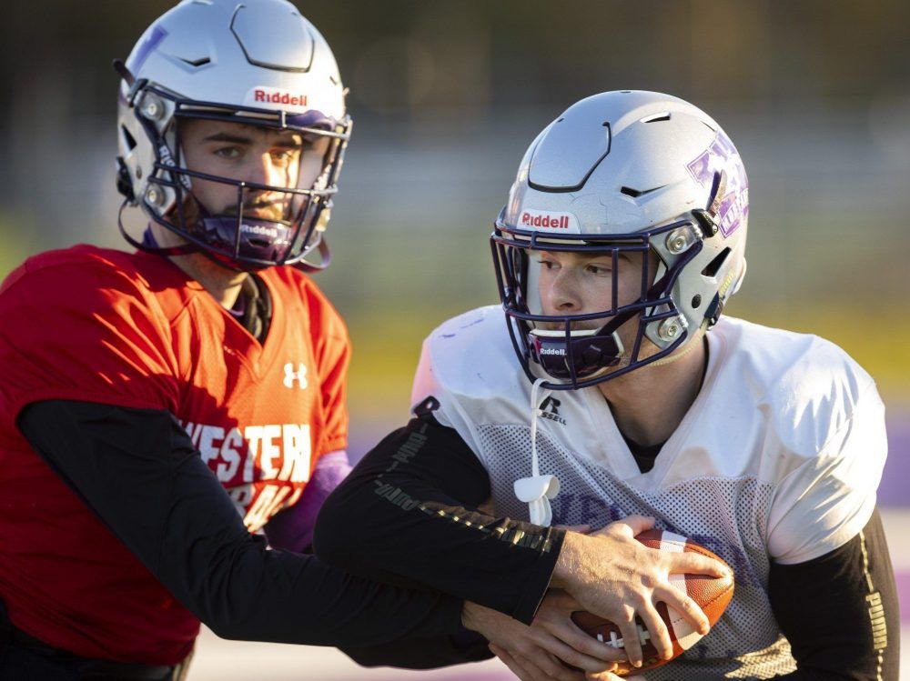 OUA football: Western Mustangs 61, Toronto Varsity Blues 6 | London ...