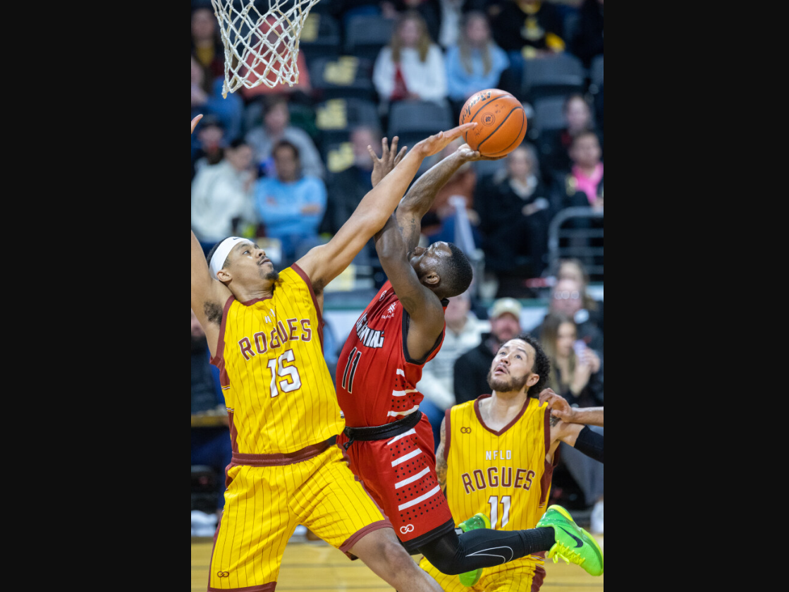 PHOTOS: London Lightning 118, Newfoundland Rogues 94 | London Free Press
