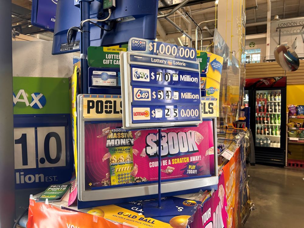 With $141M up for grabs, Londoners snapping up lottery tickets | London ...