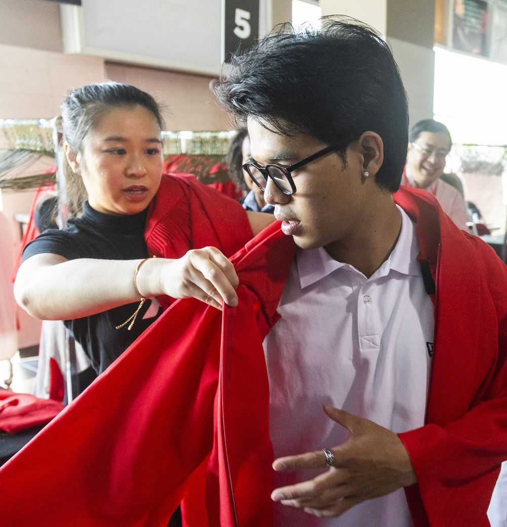 Fanshawe College graduation ceremony at Budweiser Gardens | London Free ...
