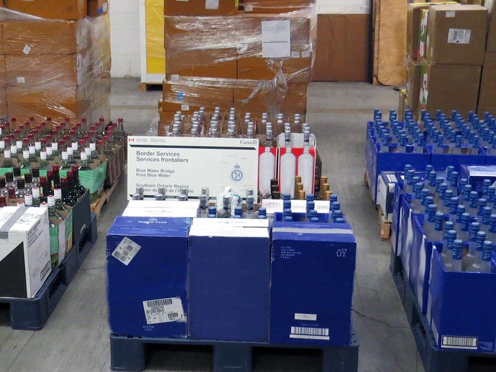 Trucker fined $30K for smuggling 500 booze bottles across Ontario-U.S ...