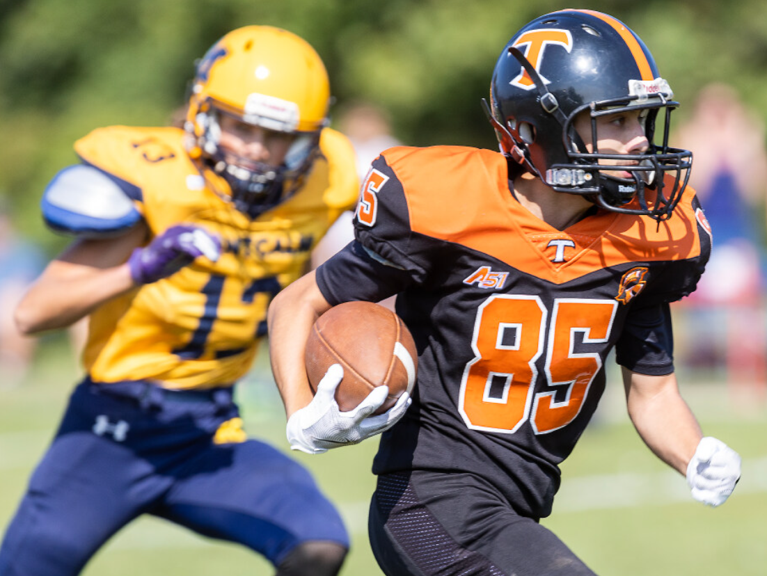 PHOTOS: Clarke Road vs. Montcalm, TVRA high school football | London ...