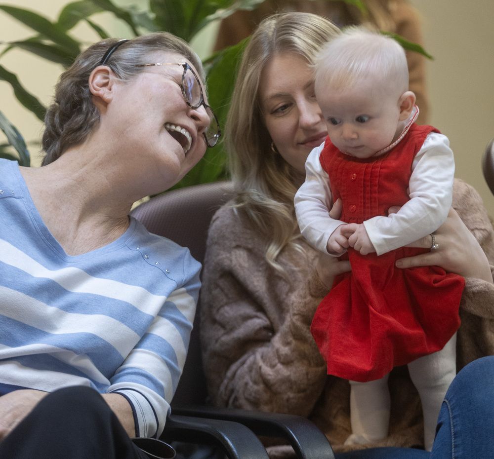 PHOTOS: Holiday concert at Verspeeten Family Cancer Centre | London ...