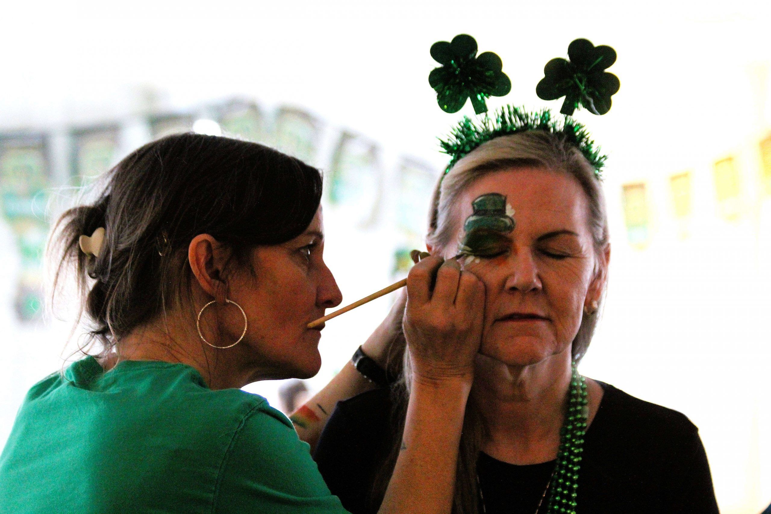 PHOTOS: London awash in green for early St. Patrick's Day celebrations ...