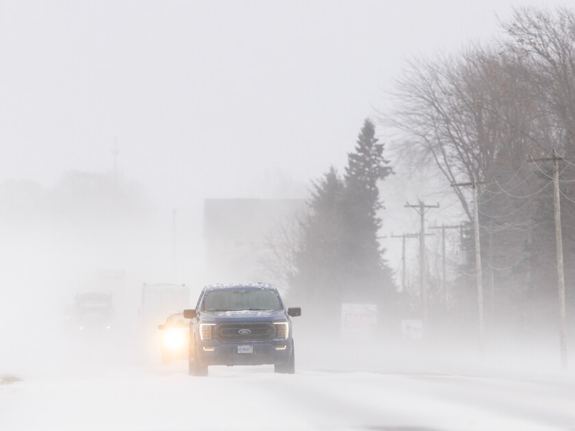 Travel warning issued as snow storm looms for London region | London ...