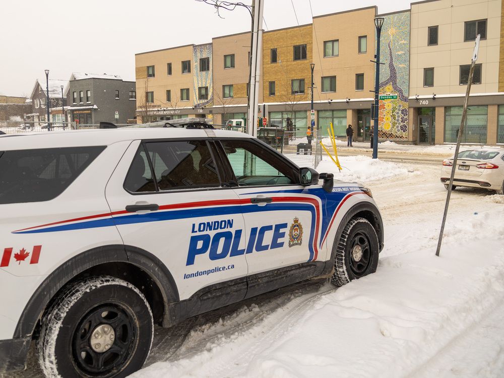 Resident recounts police search after deadly Old East Village shooting ...