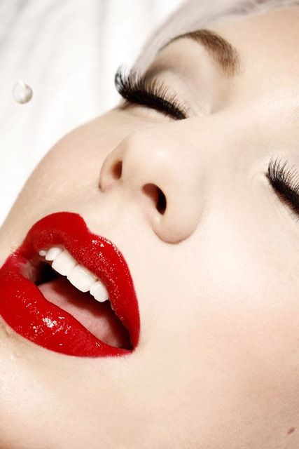 Simply Red…..Lips: The Essential Guide | Montreal Gazette