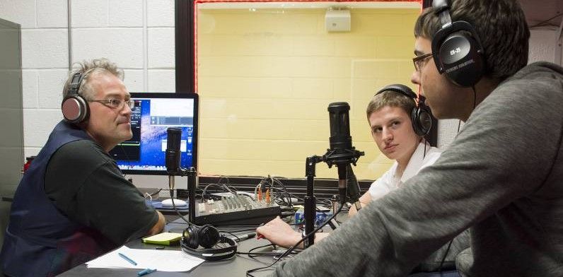 Internet radio gives students a voice | Montreal Gazette